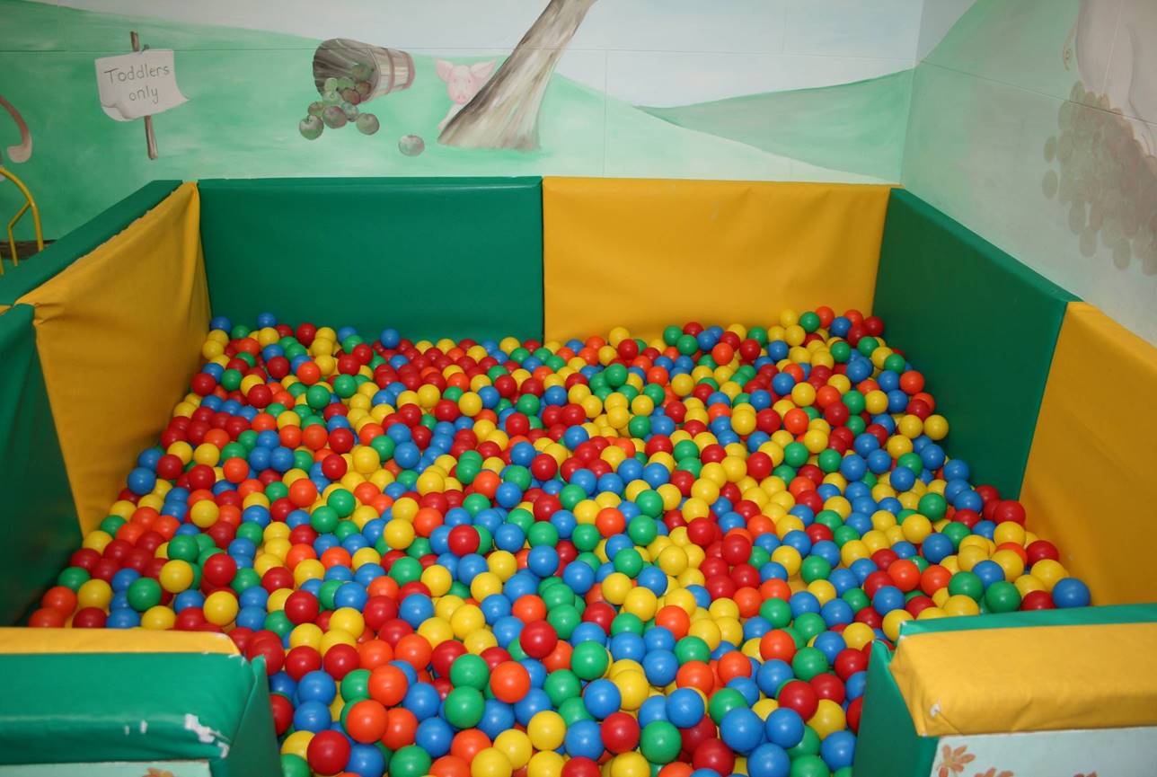 Kids Play Area - Swithens Farm Leeds